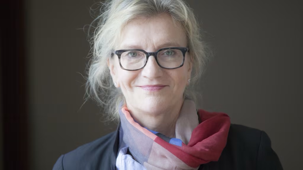ELIZABETH STROUT Autoarea romanului Olive Kitteridge: “Niciodată nu aș ...